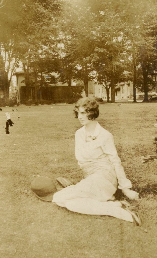 Marcel Wave: The Popular Hairstyle for Women in the 1920s ~ Vintage ...