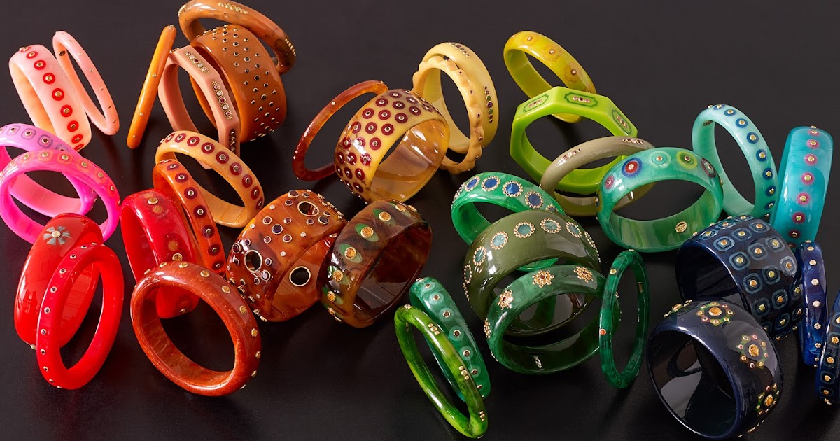 RETRO KIMMER'S BLOG: FABULOUSLY RETRO...COLORFUL BAKELITE JEWELRY AND MORE