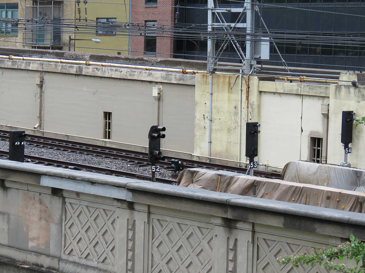 The Position Light: SEPTA Ersatz PRR Pedestal Signals