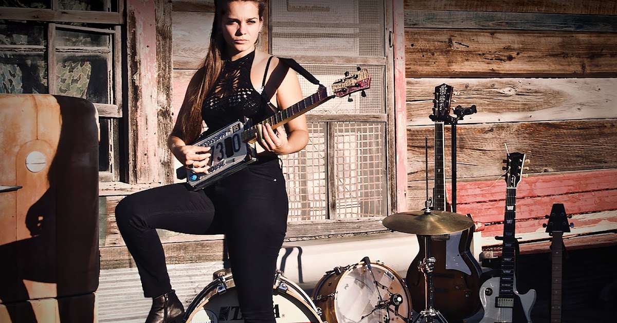 Music that needs attention: Ghalia Volt : One Woman Band