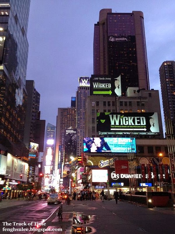 Nighttime in Times Square | The Track of Time