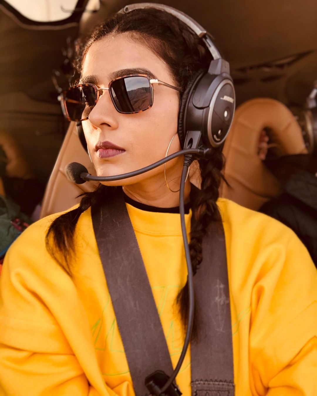 Aakanksha Singh Photos: 60 Rare HD Images of Aakanksha Singh