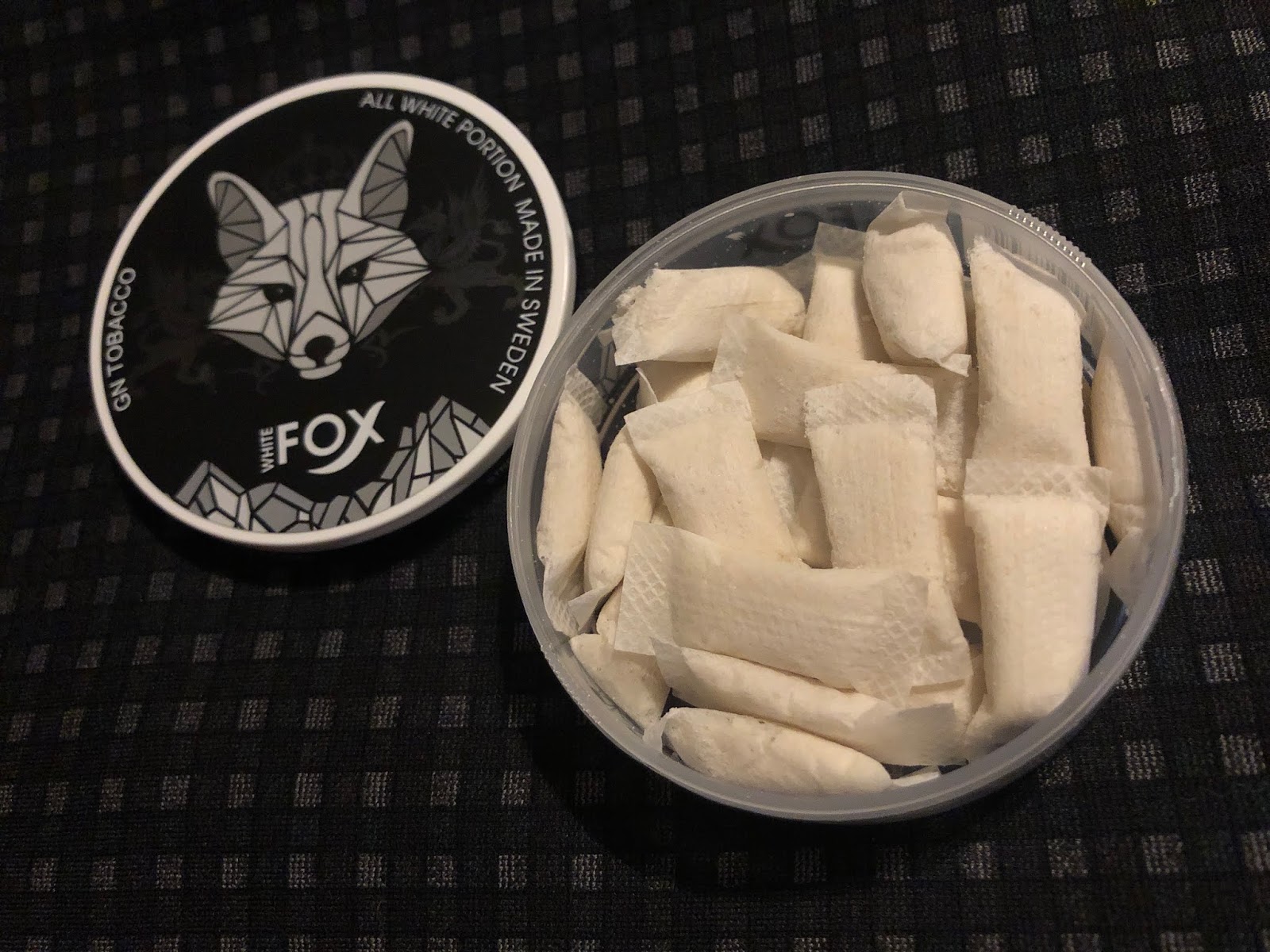 White Fox (Black Edition) Nicotine Pouches - Review. 4 July 2020.