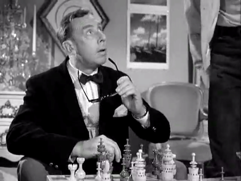 ARTEDREZ: EL AGENTE DE C.I.P.O.L. EL GAMBITO GIUOCO PIANO