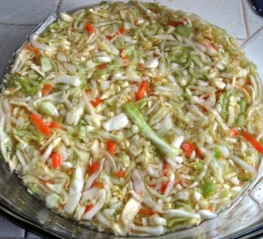 Curtido de repollo: Salvadorean cabbage slaw ~ Ham Pie Sandwiches