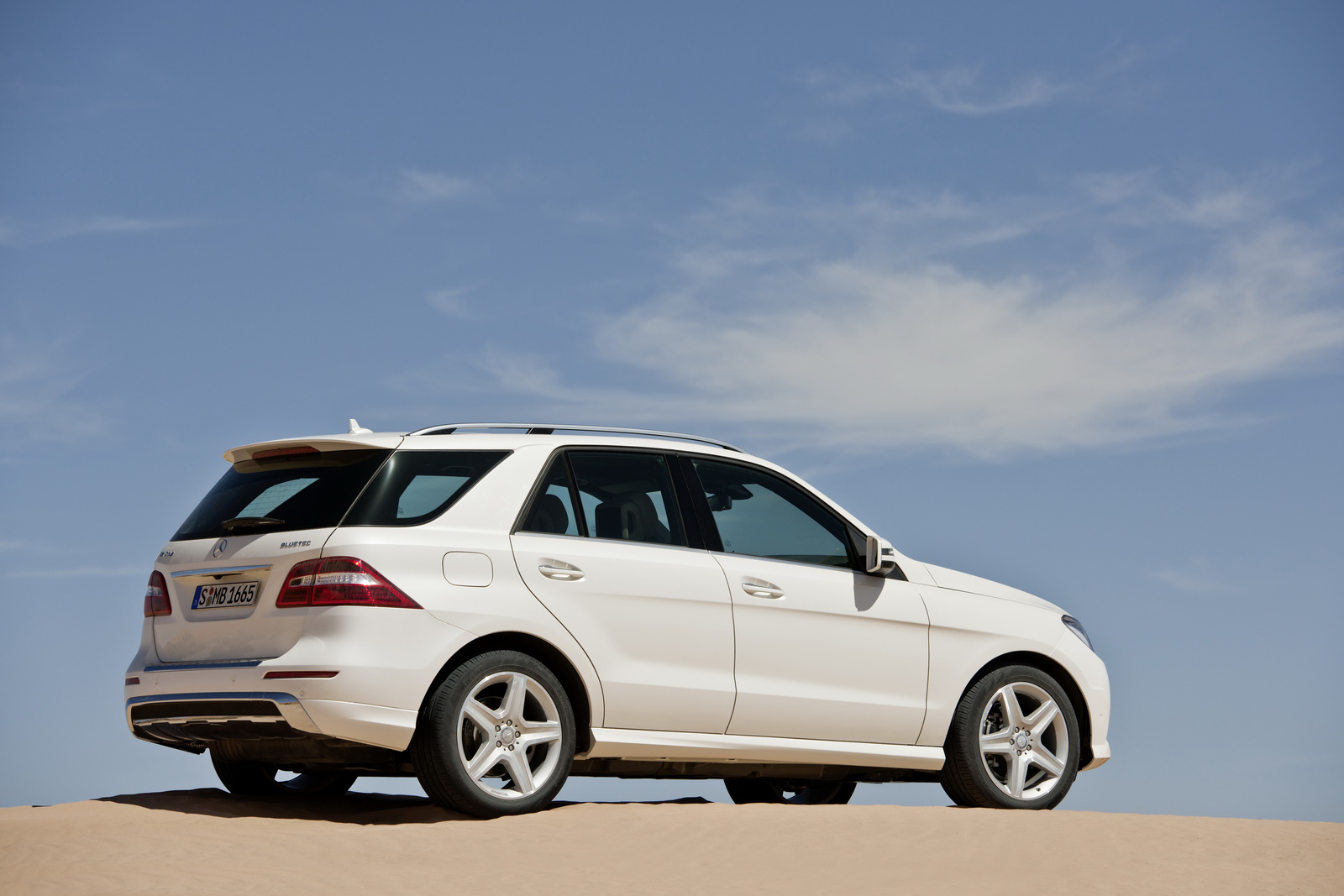 IN4RIDE: OFFICIAL! ALL-NEW 2012 MERCEDES-BENZ ML-CLASS