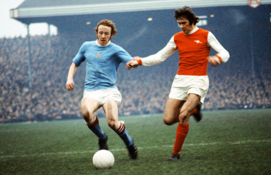 Ian Bowyer K.O.s Köln