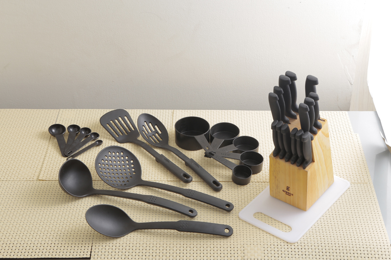 SM HOME COOKWARE SALE! - Rochelle Rivera