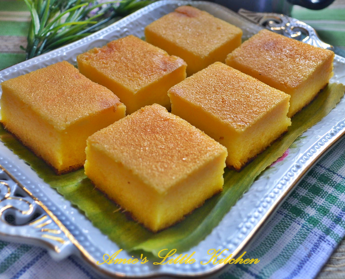 Cheesy Tapioca Kuih (Bingka Ubi Kayu Cheese) - Amie's Little Kitchen
