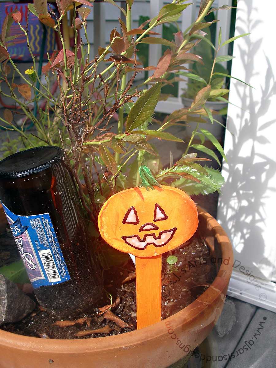 Creative Paperclay® air dry modeling material: Paperclay Garden Stakes ...