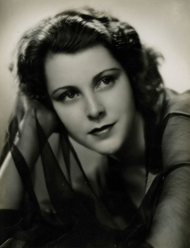 40 Glamorous Photos of Frances Dee in the 1930s and ’40s ~ Vintage Everyday