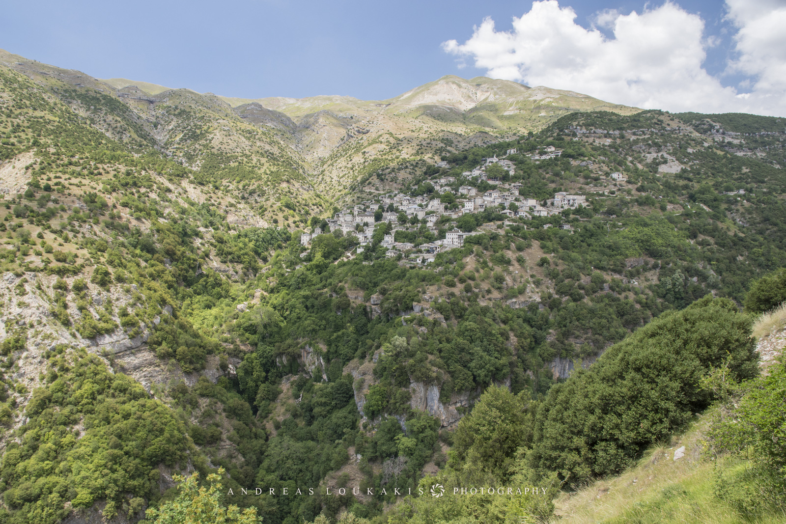 EXPLORE MOUNTAINS: ΠΕΖΟΠΟΡΙΑ ΚΟΥΙΑΣΑ-ΣΥΡΡΑΚΟ-ΚΑΛΛΑΡΥΤΕΣ.