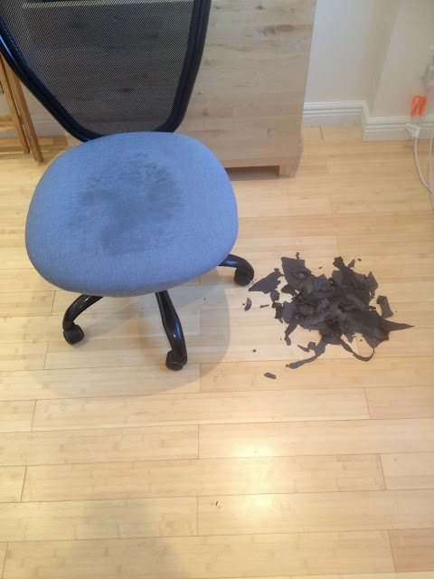 Avoiding Atrophy: Butt-Destroyed Office Chair Gets a New Look
