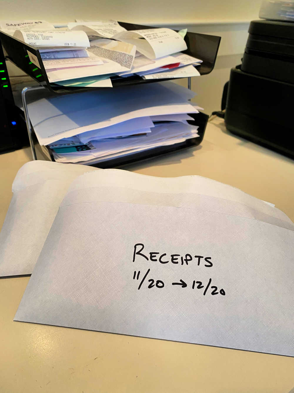 10 Hacks for Sticking to Your Budget