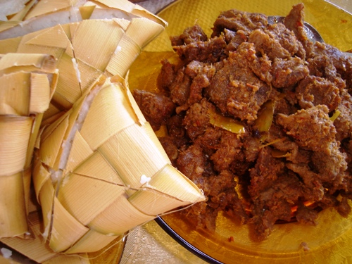 Cerita Raya - JUADAH HARI RAYA (WAJIB) | Husna Yusof