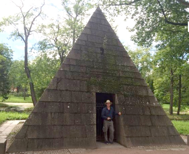 Bosniens Tal der Pyramiden von Visoko: Pyramiden in Russland (Pyramids ...