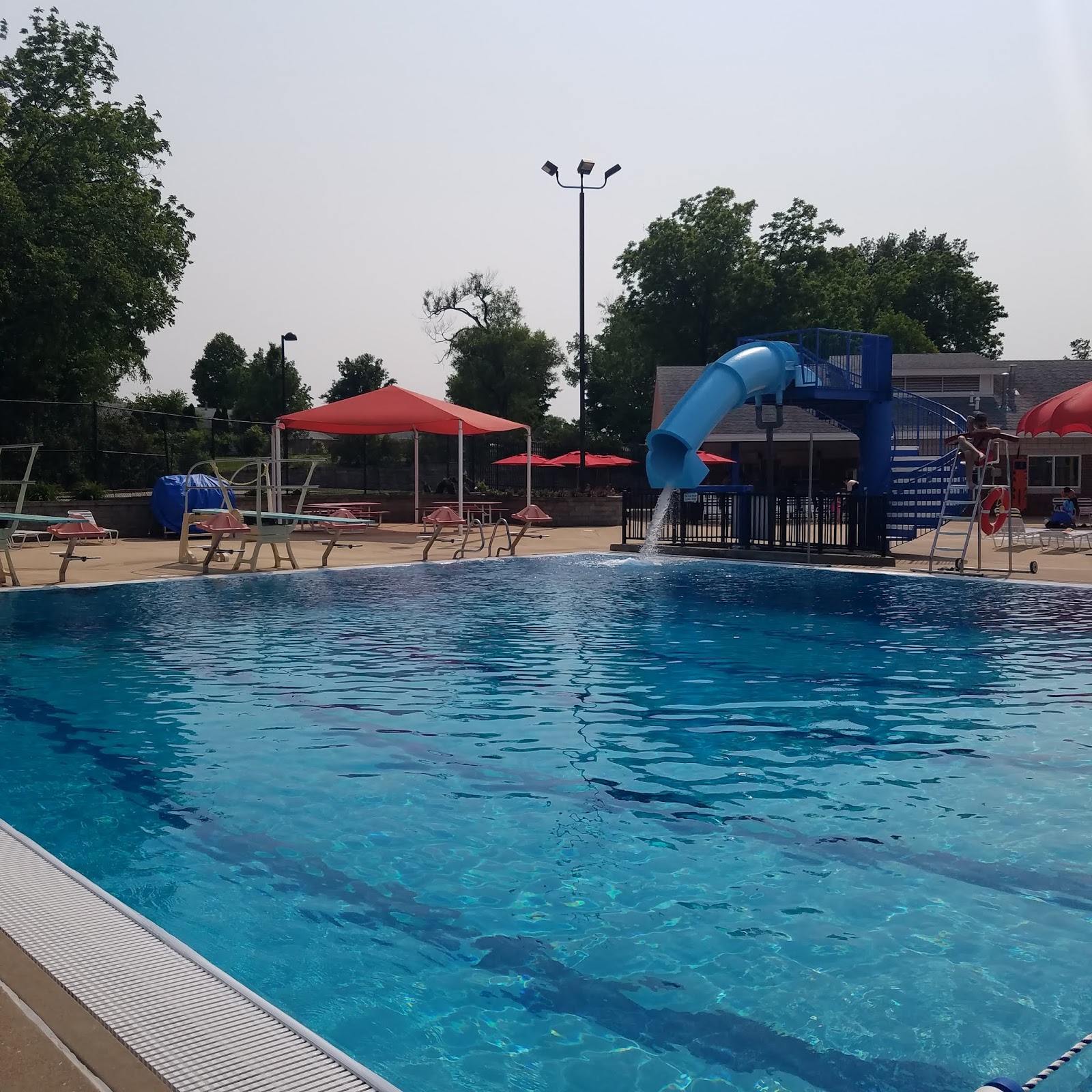 Play St. Louis: Bridgeton Crossing Family Aquatic Center, Bridgeton