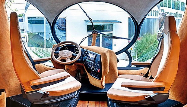 Rumah Mobil yang Mewah ~ Informasi Dunia Otomotif