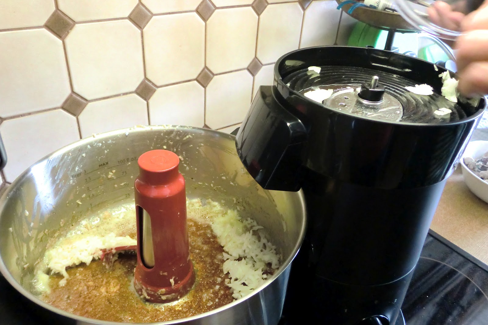 Philips HomeCooker im Kochtest - Zubereitung von Bolognese und ...