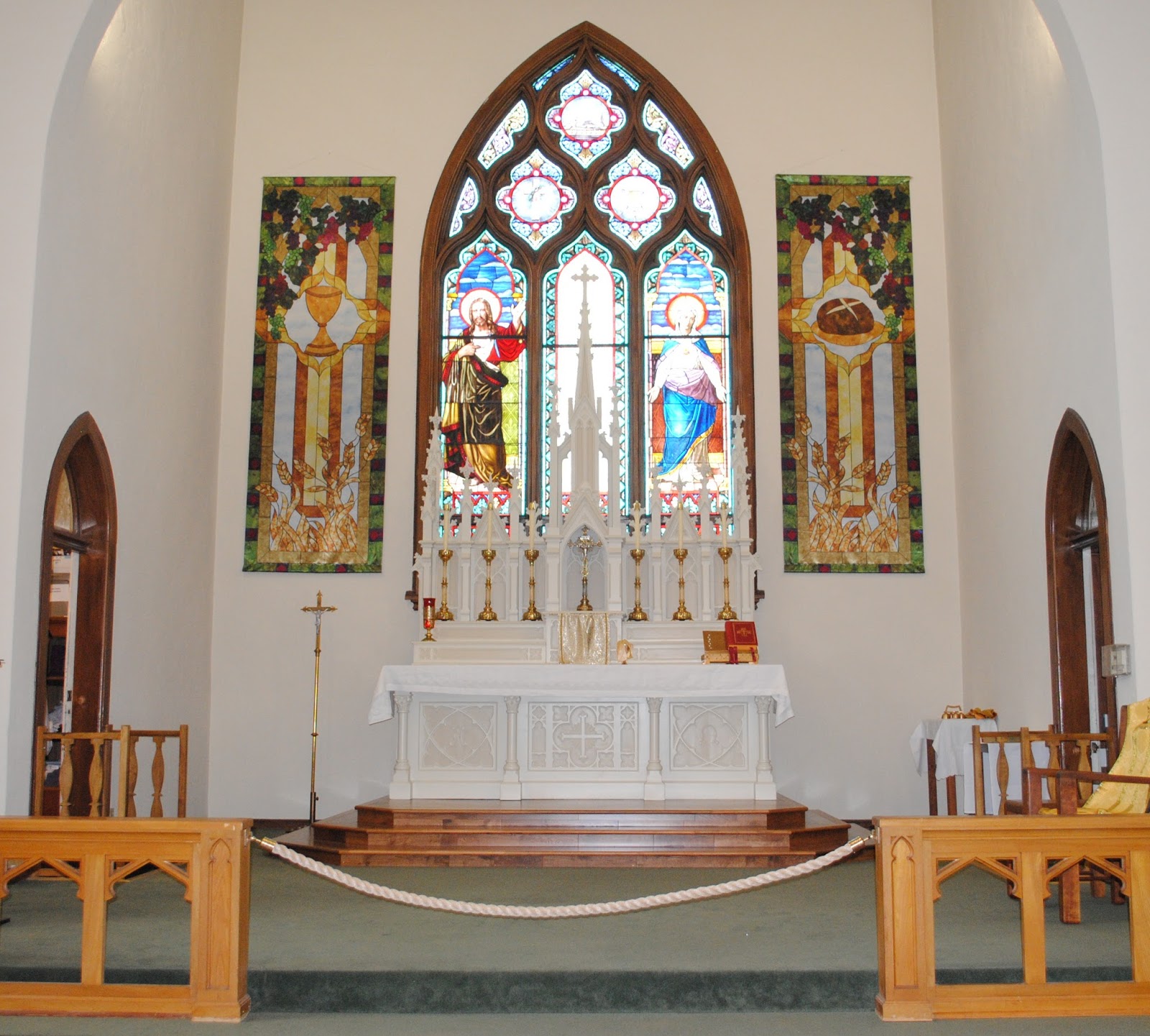 Monterey Latin Mass: Sacred Heart’s Latin Mass assistance