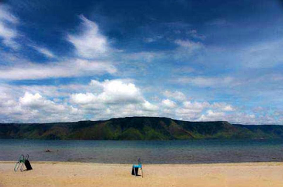 Telusur Pantai Pasir Putih Parbaba di Simanindo - Pariwisata Sumut