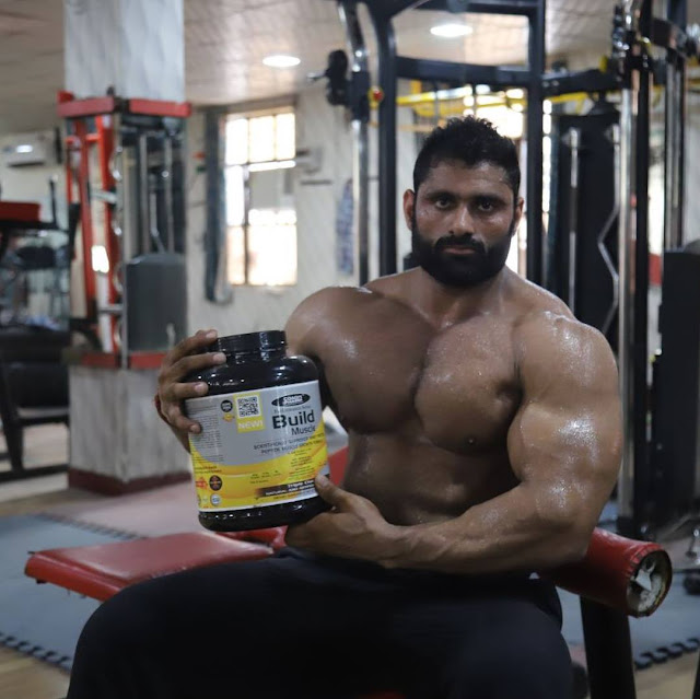 Muscle Lover: Indian muscle hunk Vikram Yadav