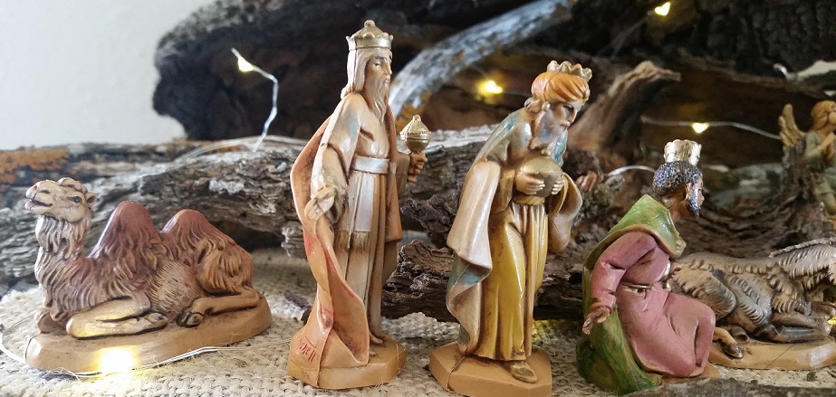 Gumbo Lily: Creche...