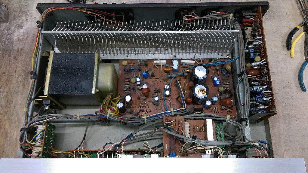 有昌音響工作坊: LUXMAN L-45A 綜合擴大機