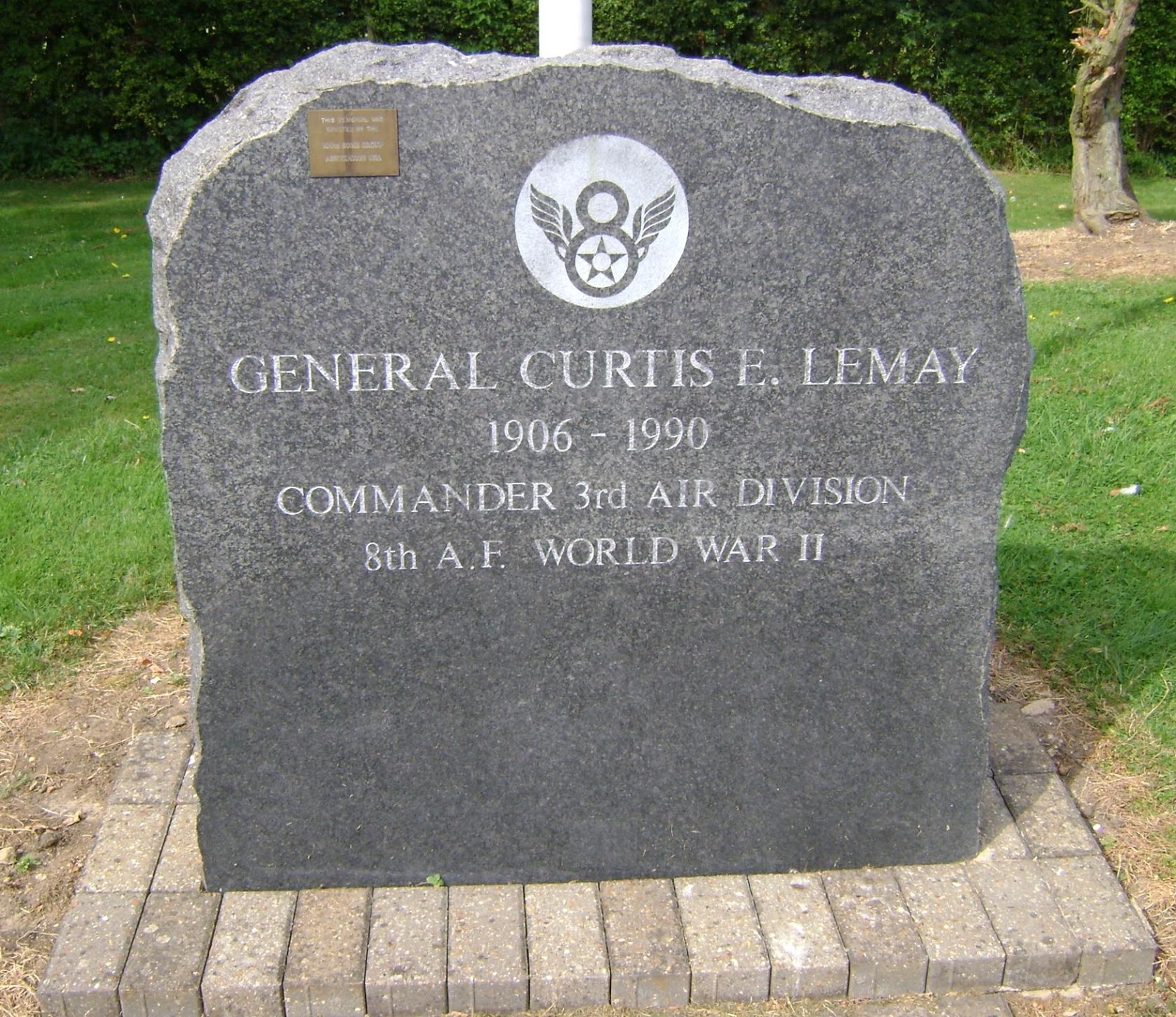 American Memorials in Norfolk & Suffolk: Thorpe Abbotts: 100th Bomb ...