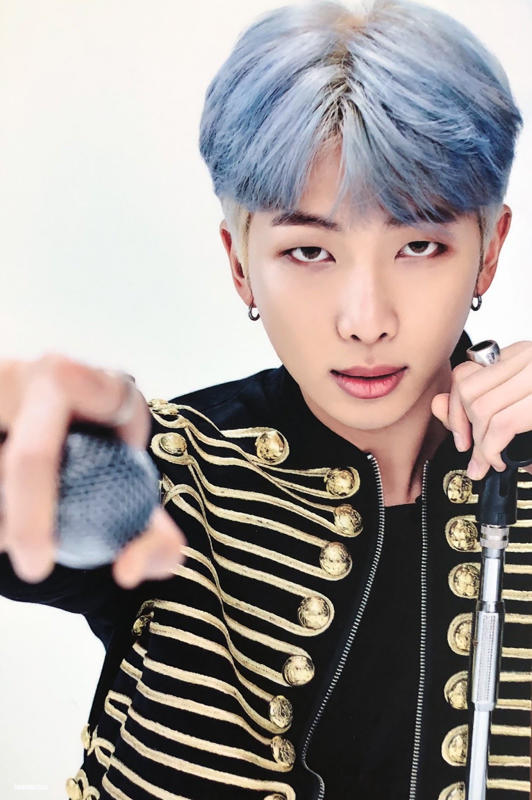 الملف الشخصي و النوع المثالي BTS RM