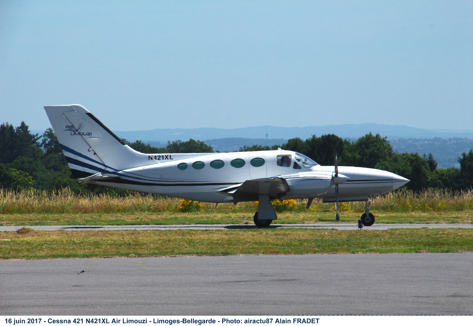 airactu87 par Alain Fradet: Cessna 421 N421 XL Air Limouzi