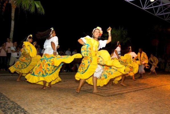 Demasiadas Noches: Ciranda (Brasil)