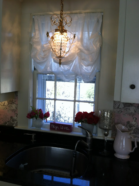 Maison Decor: Pretty toile in fun colorways