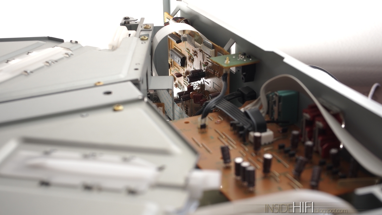 Inside Hi-Fi: Kenwood DPF-J9030