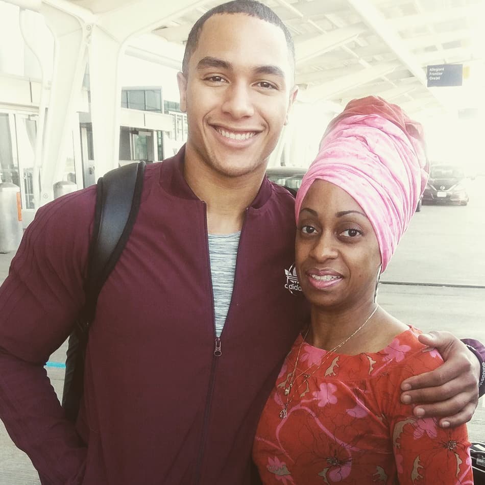 Height : Ryan Harden is 6' 0" tall