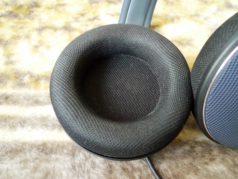 Sopp: AKG K401