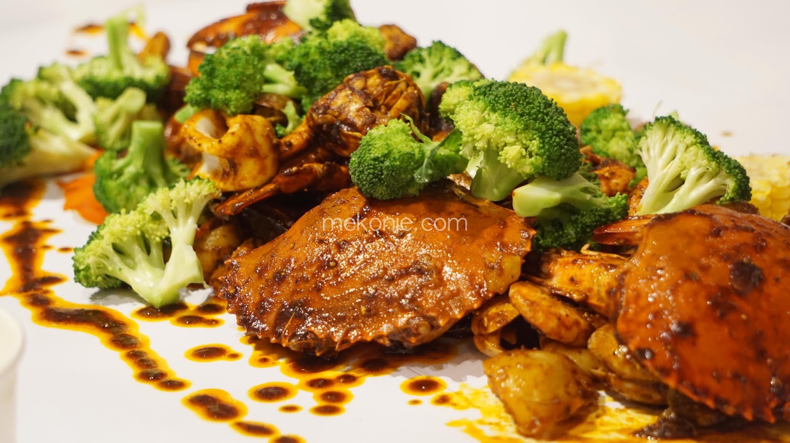 JOM MAKAN SHELL OUT DI OMBAK KITCHEN BUKIT JELUTONG - Mek Onie