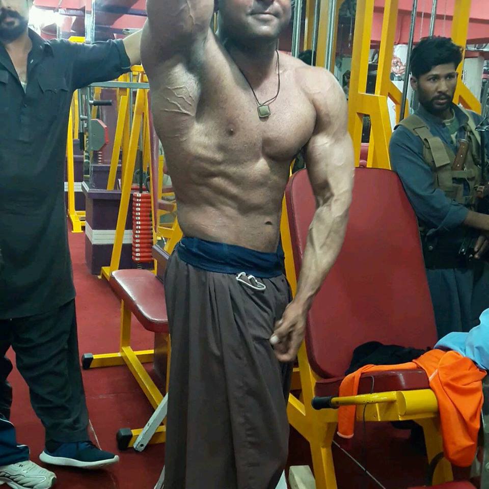 world bodybuilders pictures: paki bodybuilder noshad baloch from quetta