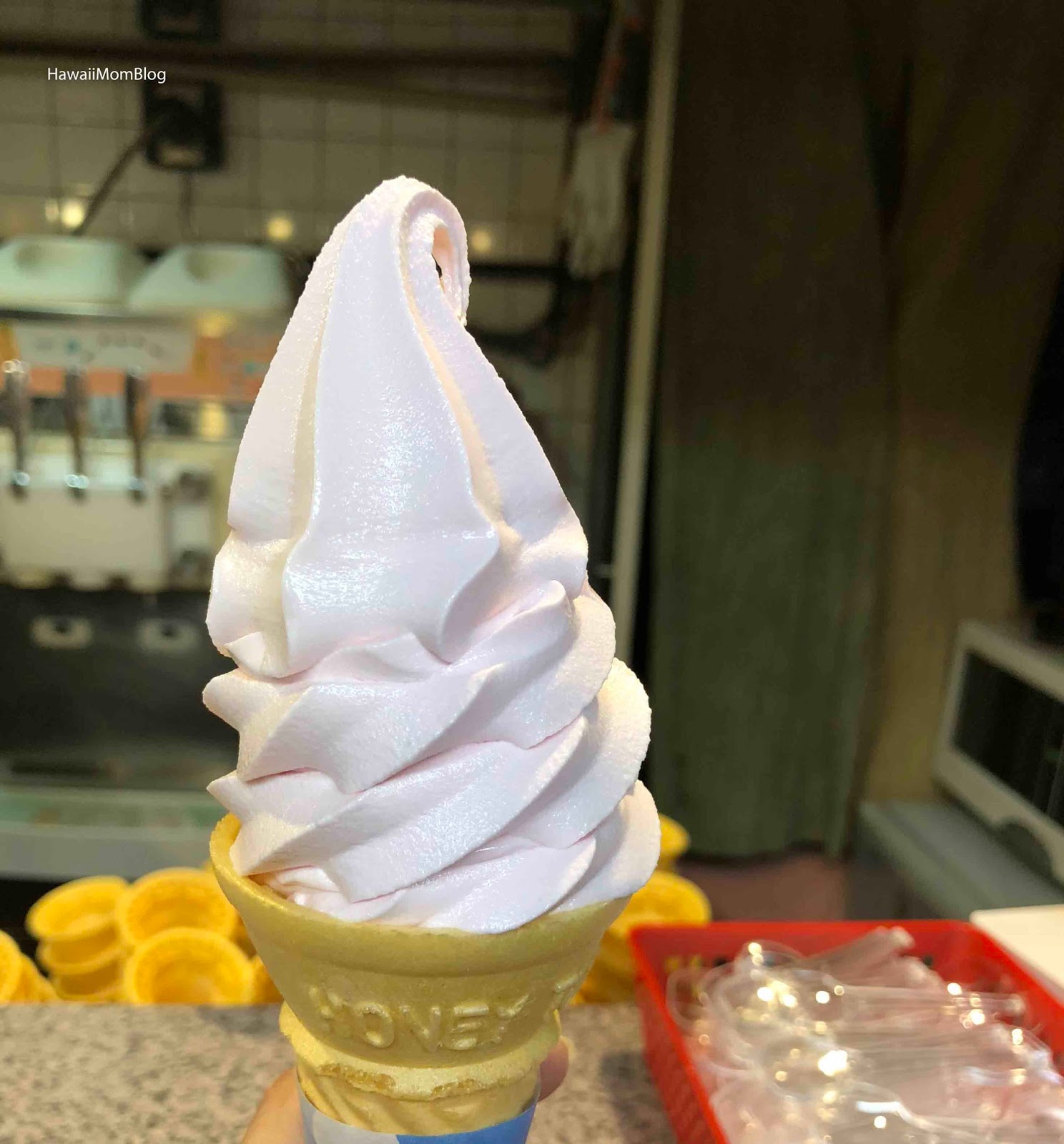 Hawaii Mom Blog: Visit Tokyo: 8-Layer Soft Serve at Daily Chico