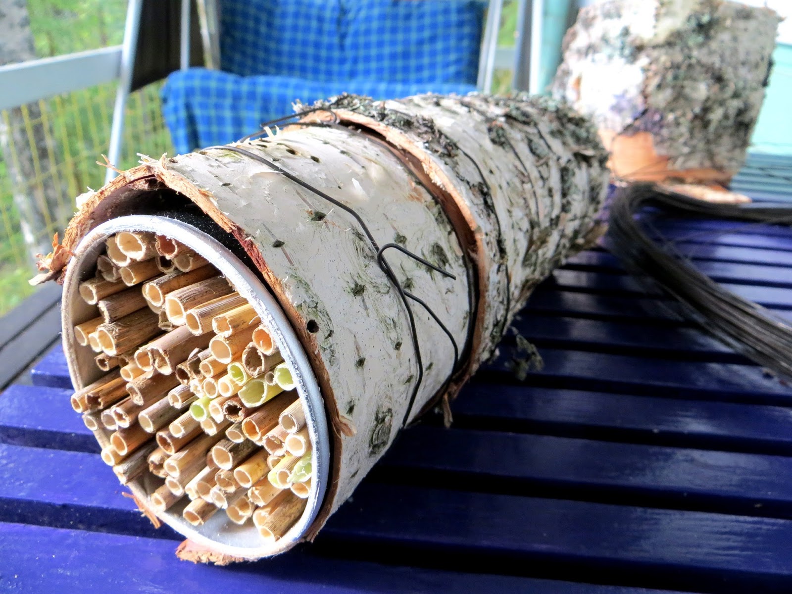 Mini Insect Hotel DIY | Pieni Hyönteishotelli