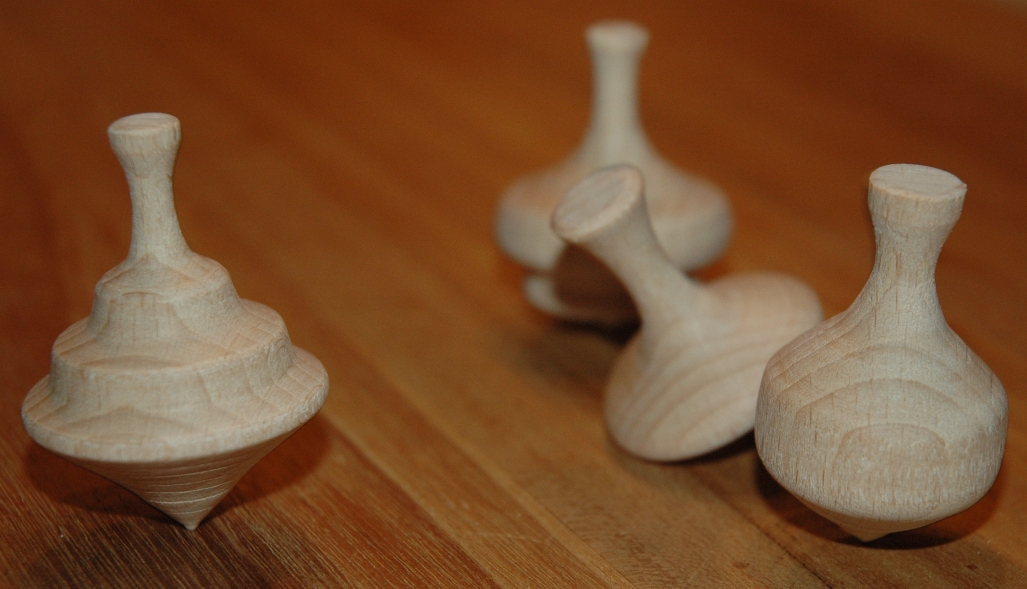 La Cabane de l'Artis'Anne: Et tournent les toupies