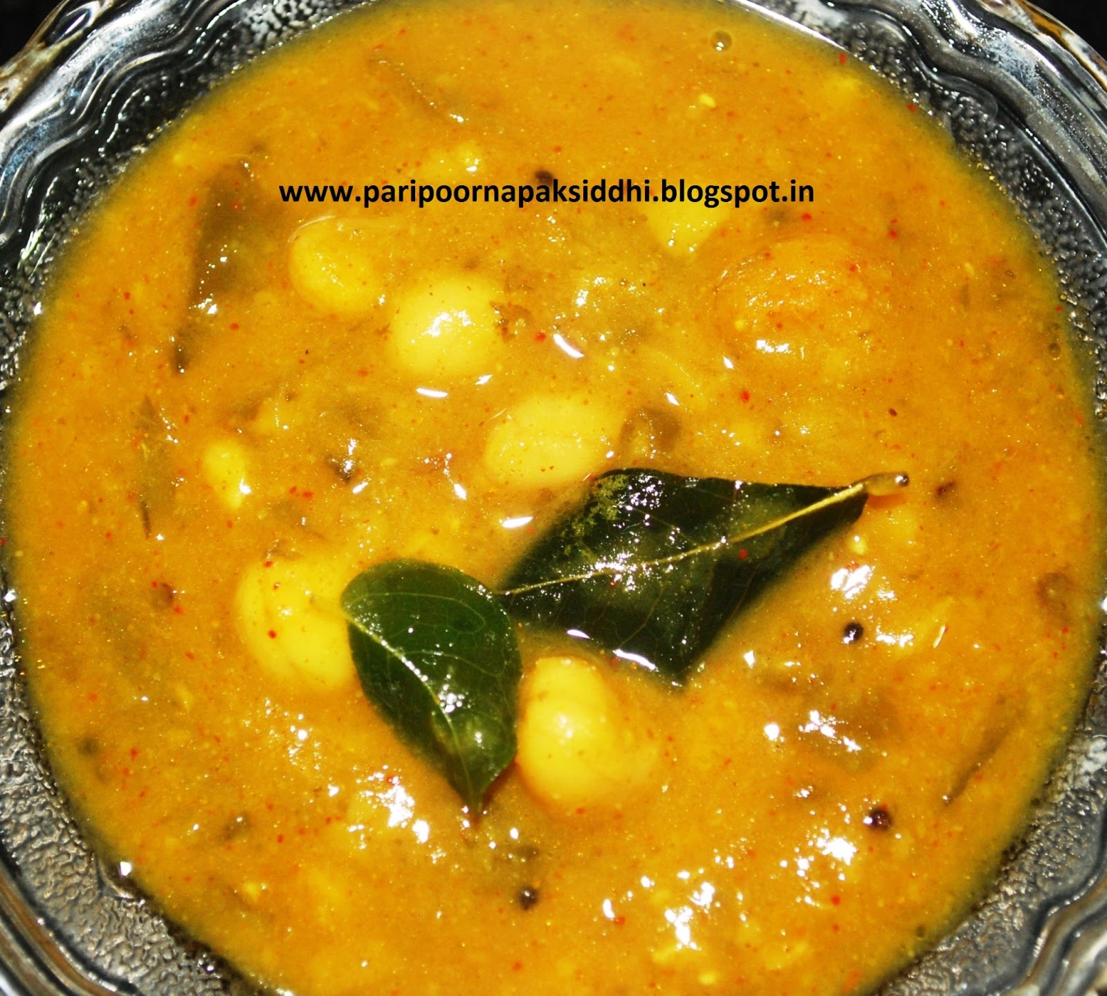 Paripoorna Paksiddhi : ALUCHI PATAL BHAJI / ALUCHE PHATPATE