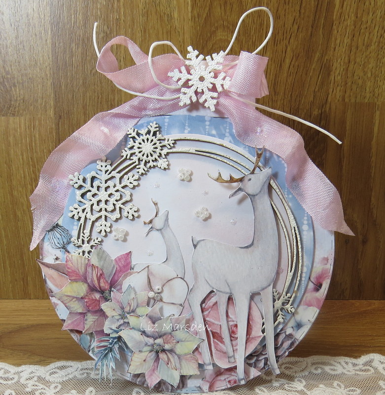 Liz's Creative Corner: Easy to create Bauble card tutorial with BlooMar ...