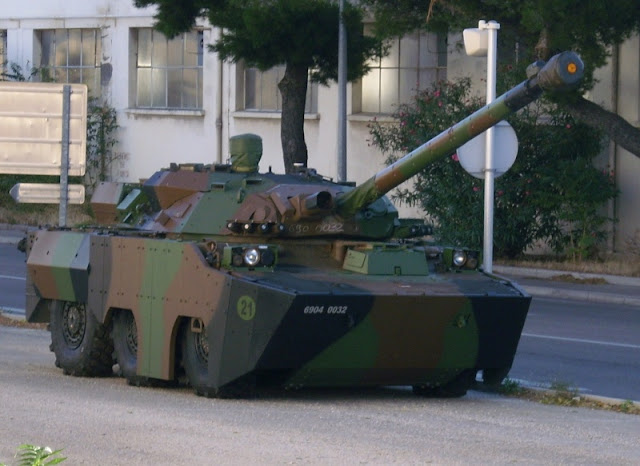 SI VIS PACEM, PARA BELLUM: L'autoblindo caccia-carri AMX-10RC di GIAT ...