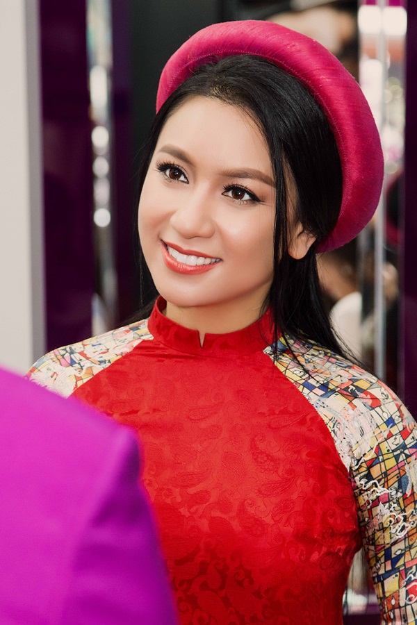 VietCeleb.BlogSpot.com: Y Phung