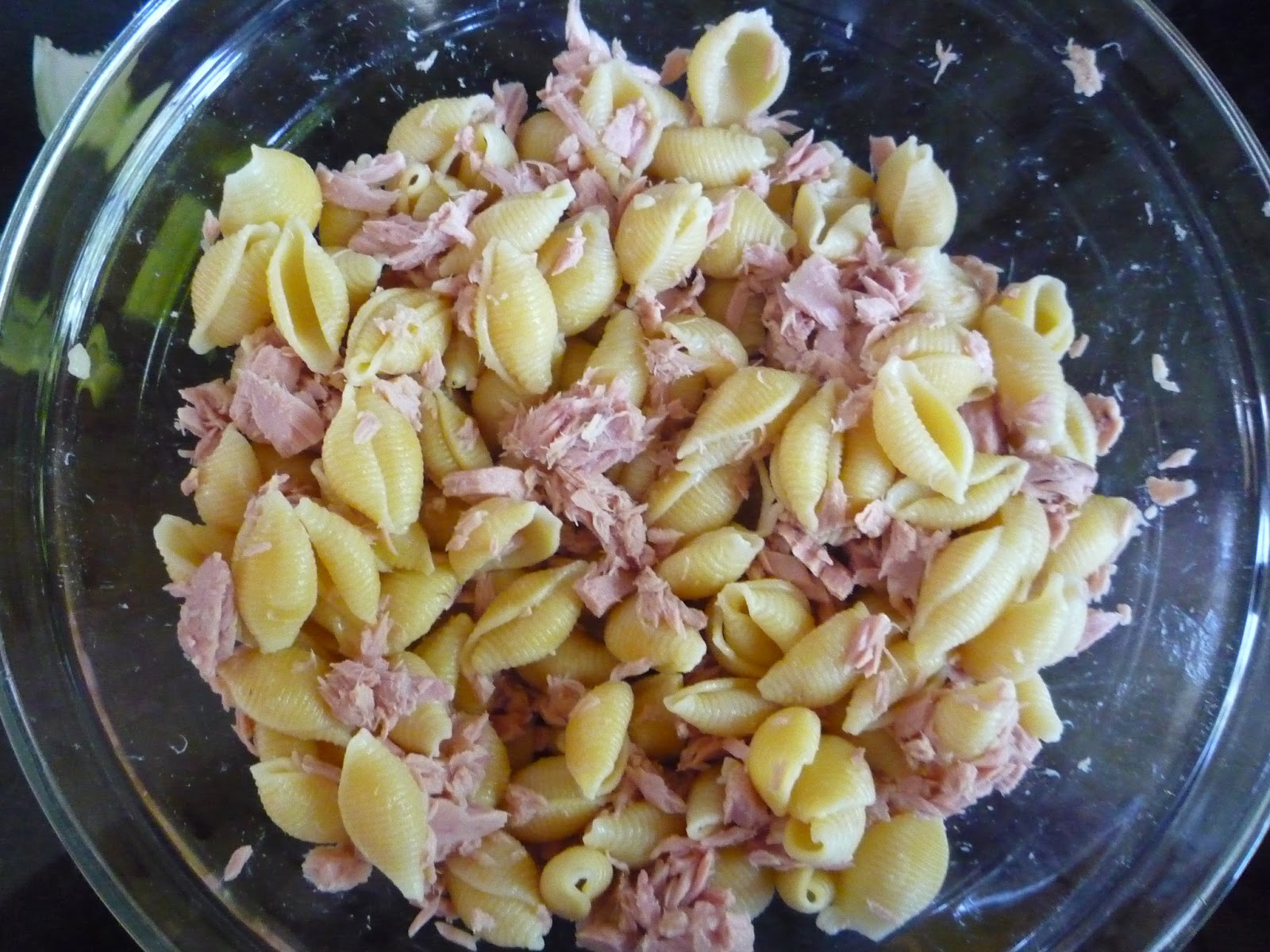 Lean and Luscious Corner: Tuna Seashell Salad