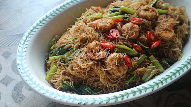 Mee Hoon Goreng Terlajak Sedap - Azie Kitchen