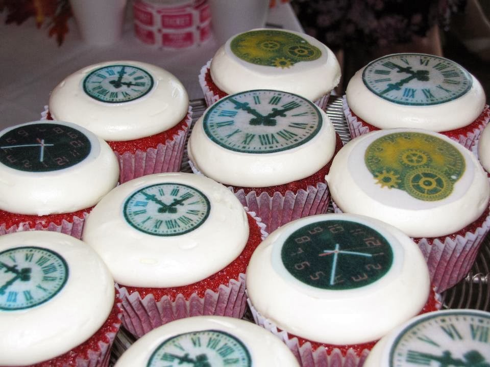 Celebrate My Whimsy: New Year Clock Cakes