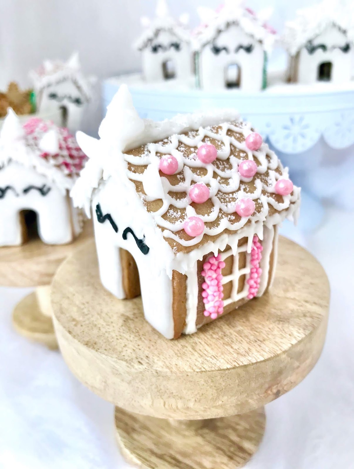 Mini Unicorn Gingerbread Houses