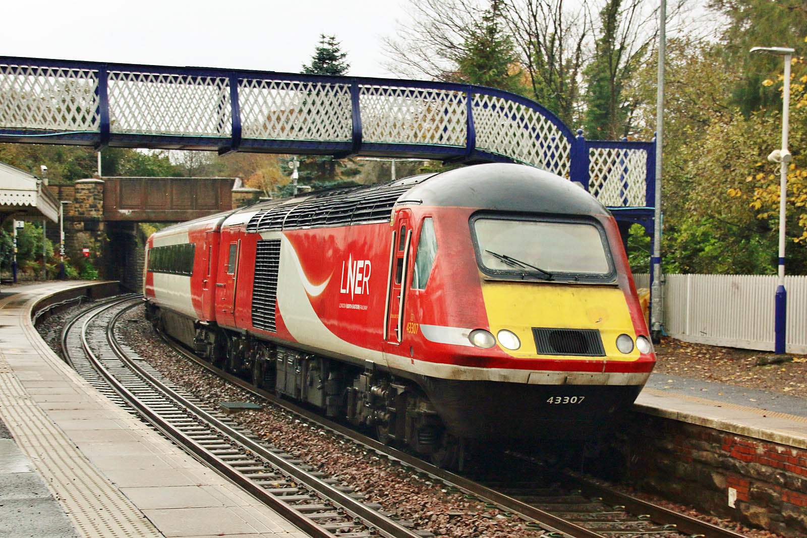 47s and other Classic Power at Southampton: LNER HST rundown: 1W03 07:08 Leeds - Aberdeen
